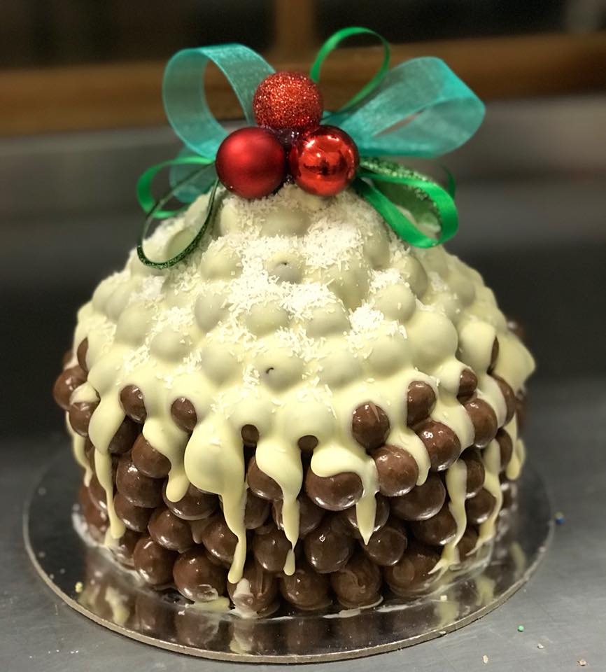 Small Smash Cake (20cm x 20cm) – Junee Licorice and Chocolate